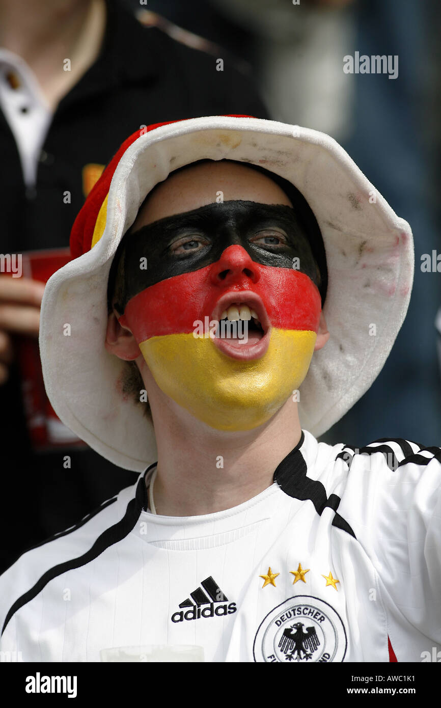 Sporting event face paint hi-res stock photography and images - Alamy