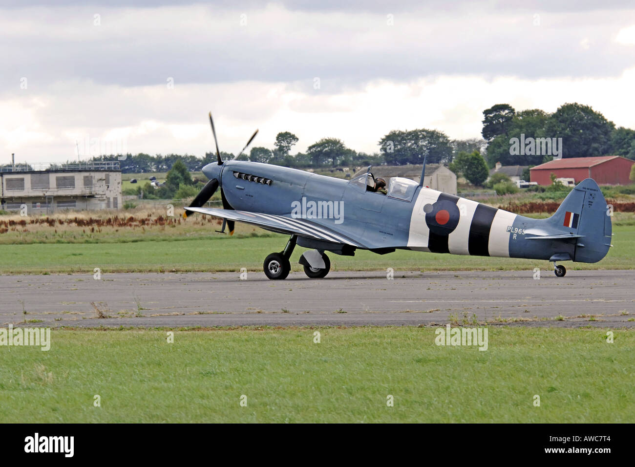 Ww2 recon spitfire hi-res stock photography and images - Alamy
