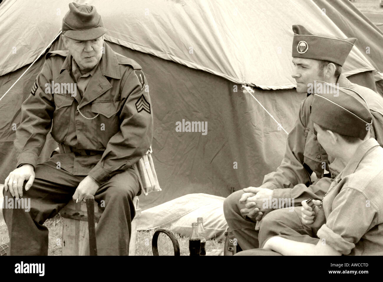 WW2 USArmy Reenactment group dressed in ETO equipment Stock Photo - Alamy