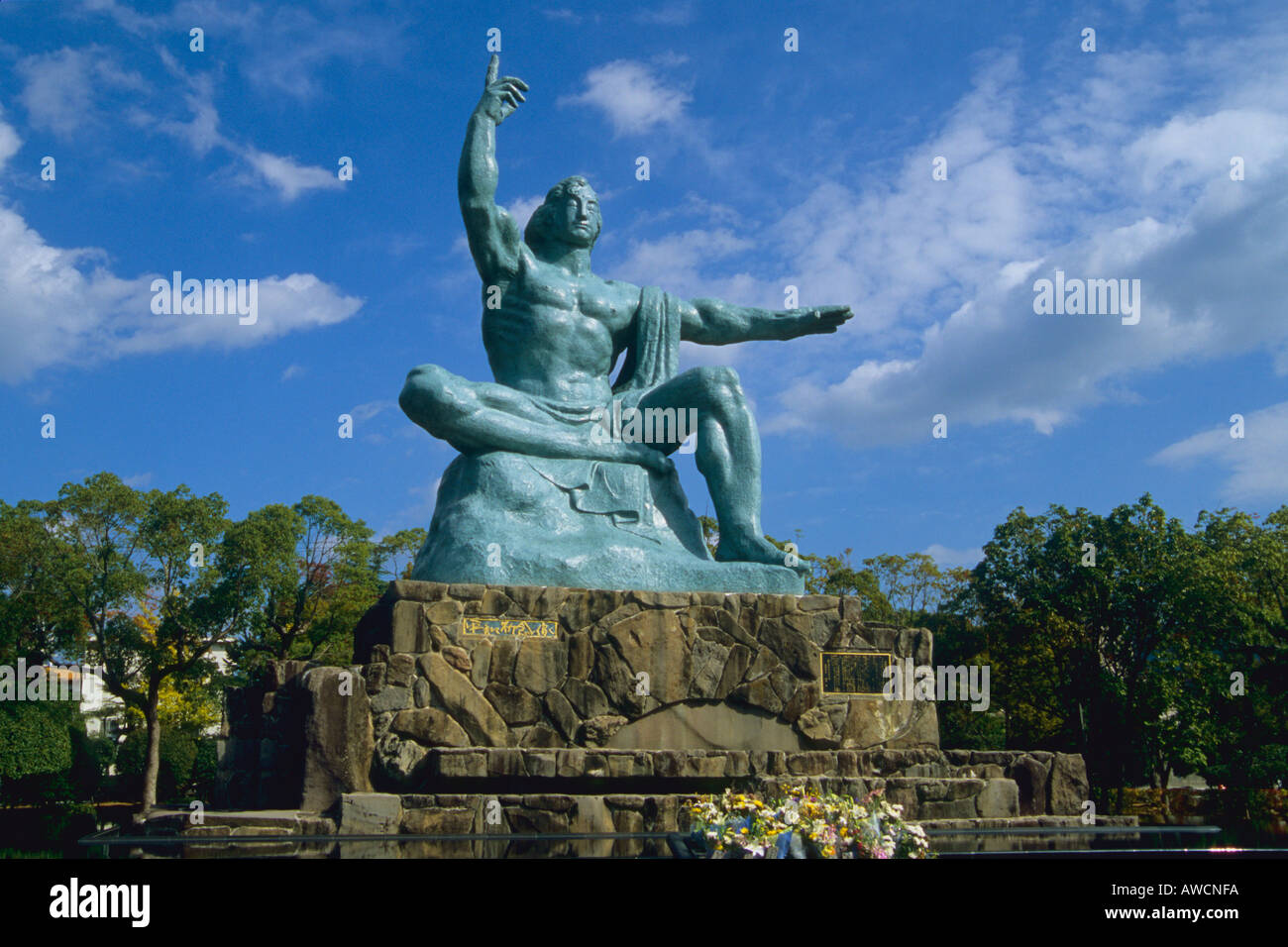 Japan Nagasaki Peace Statue Stock Photo - Alamy