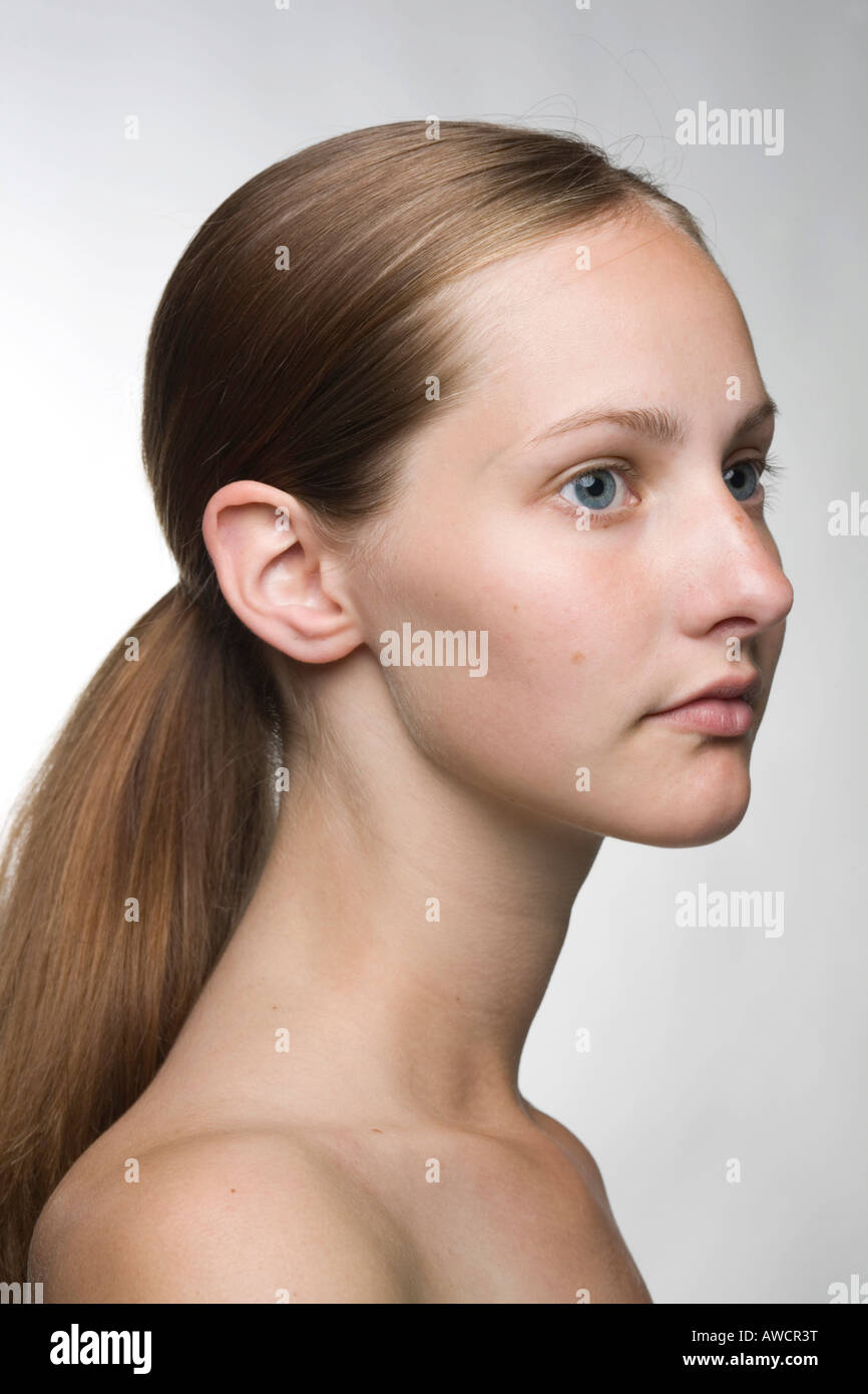 Ponytail female profile head shot hi-res stock photography and images ...