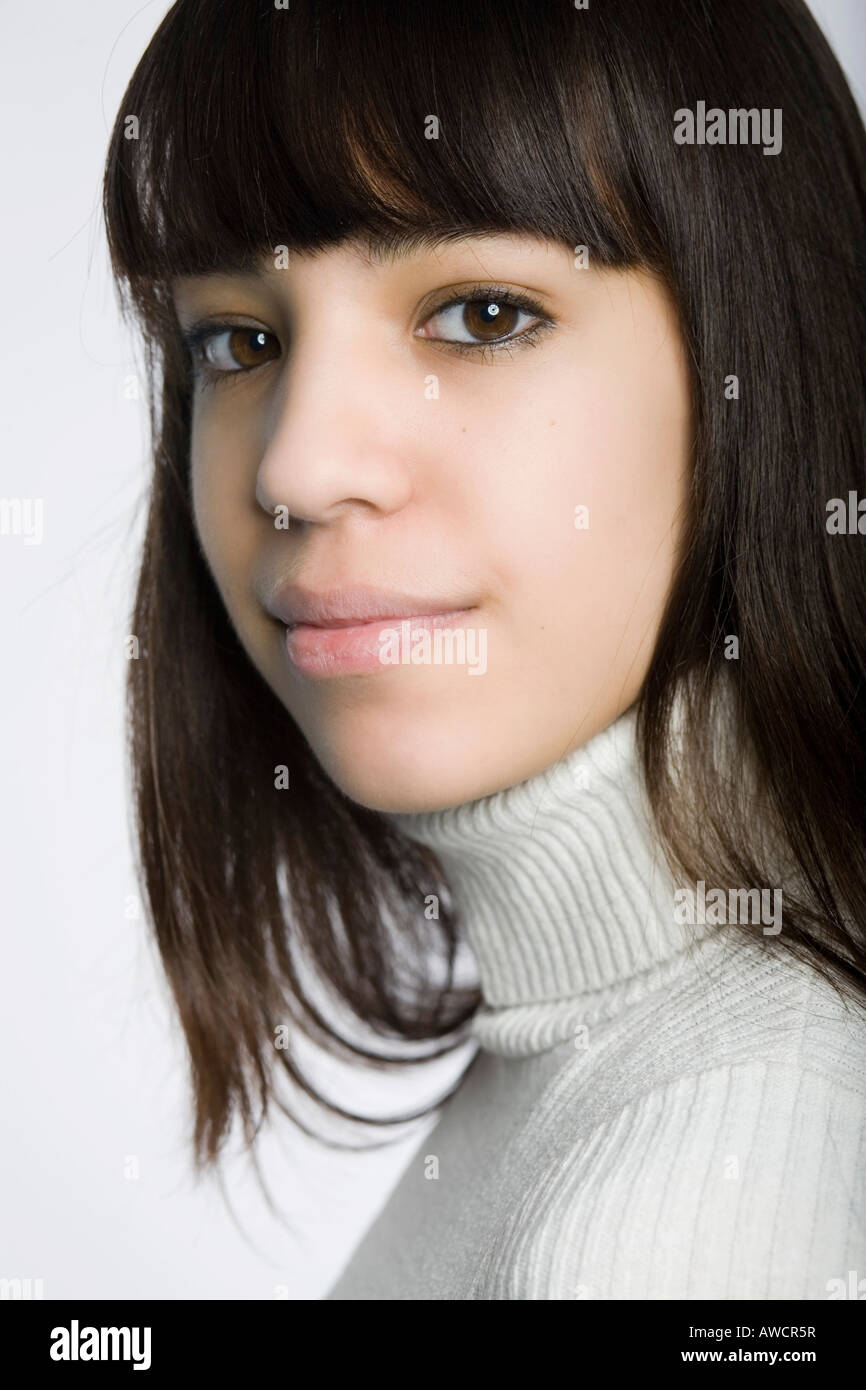 Portrait of dark-haired young woman Stock Photo - Alamy