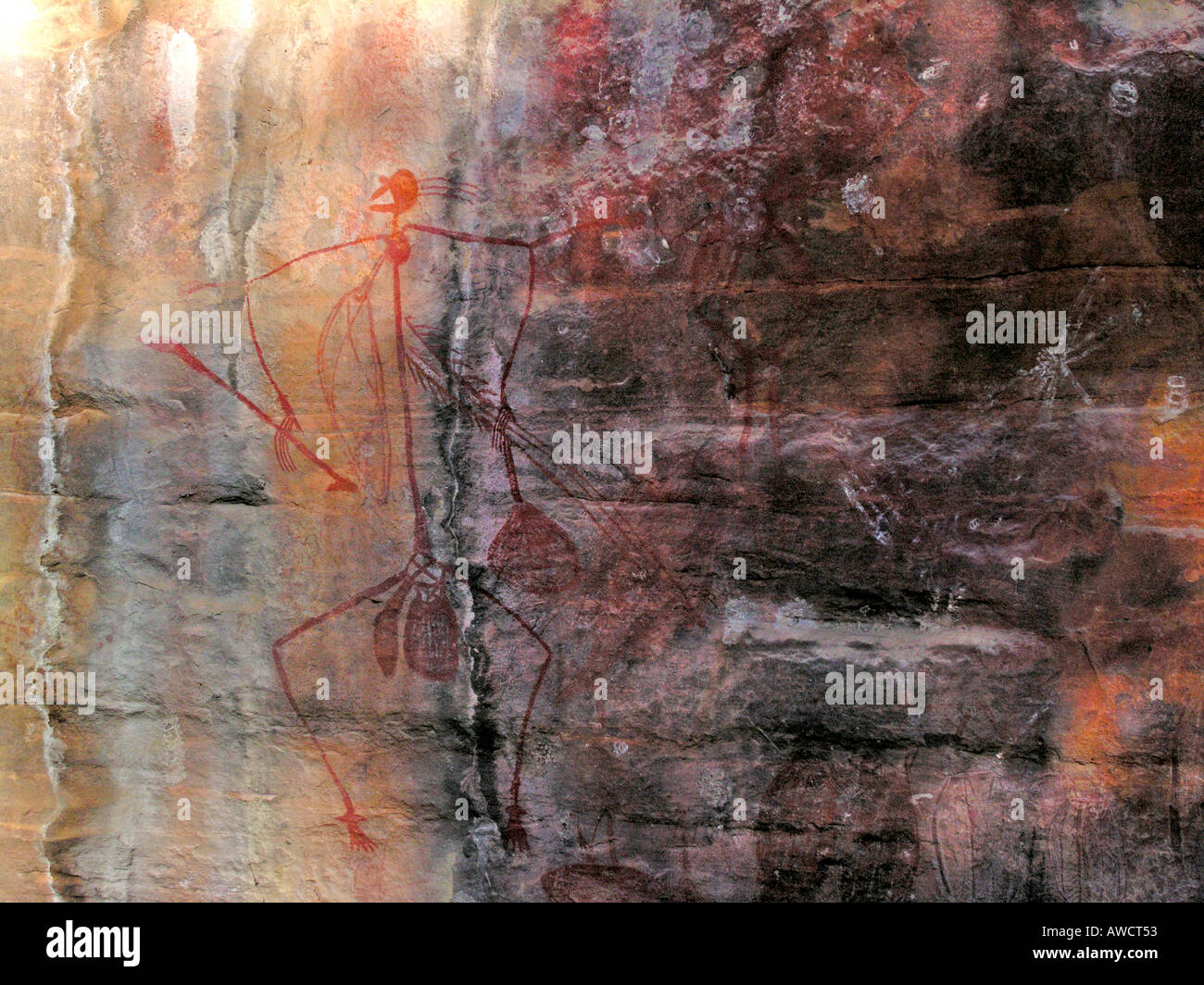 Kakadu aboriginal cave paintings hi-res stock photography and images - Alamy