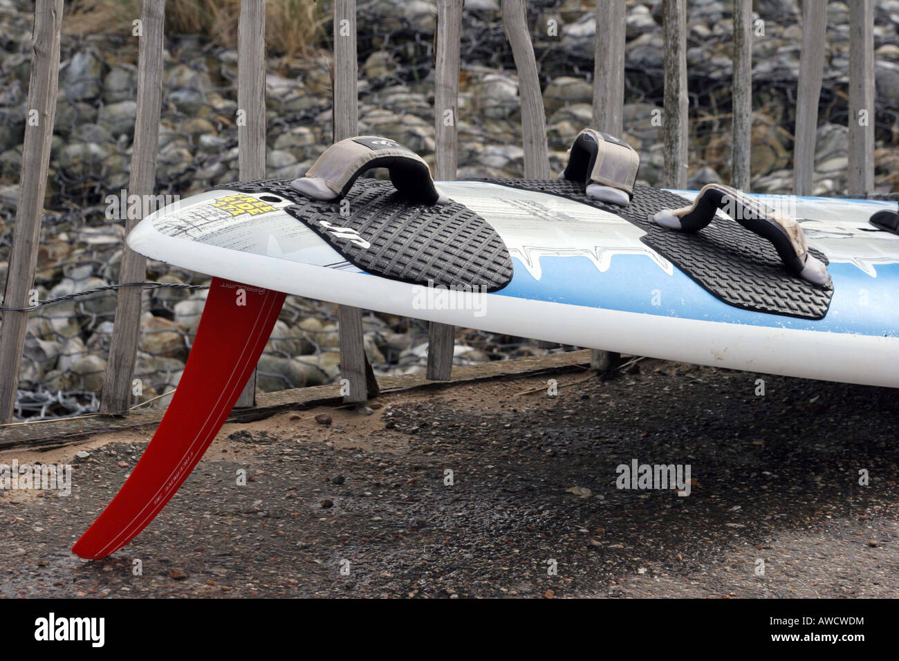 Board and mast hi-res stock photography and images - Alamy