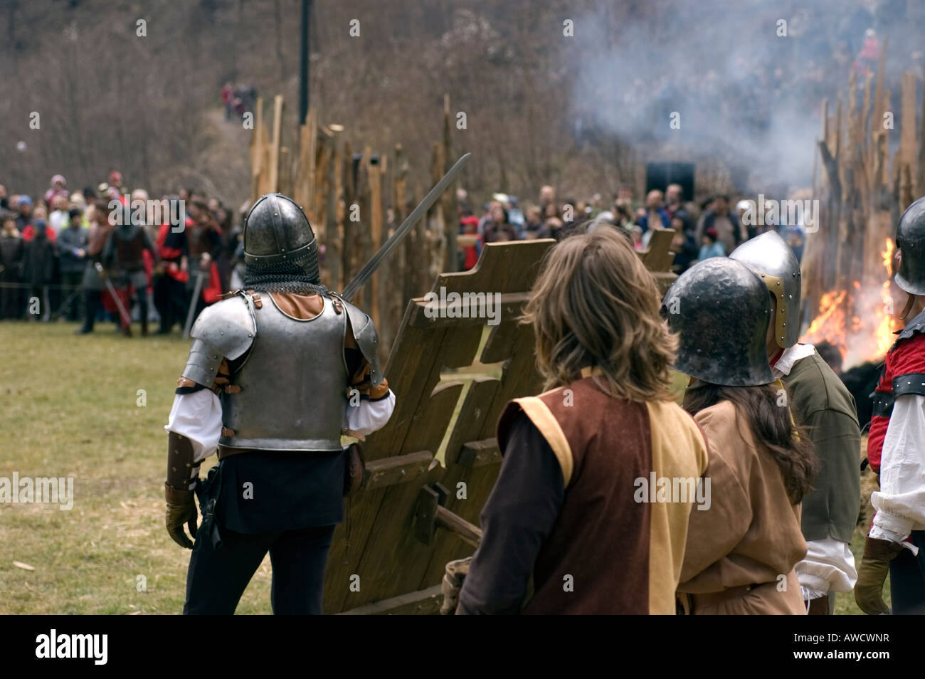 Knight templar battle hi-res stock photography and images - Alamy