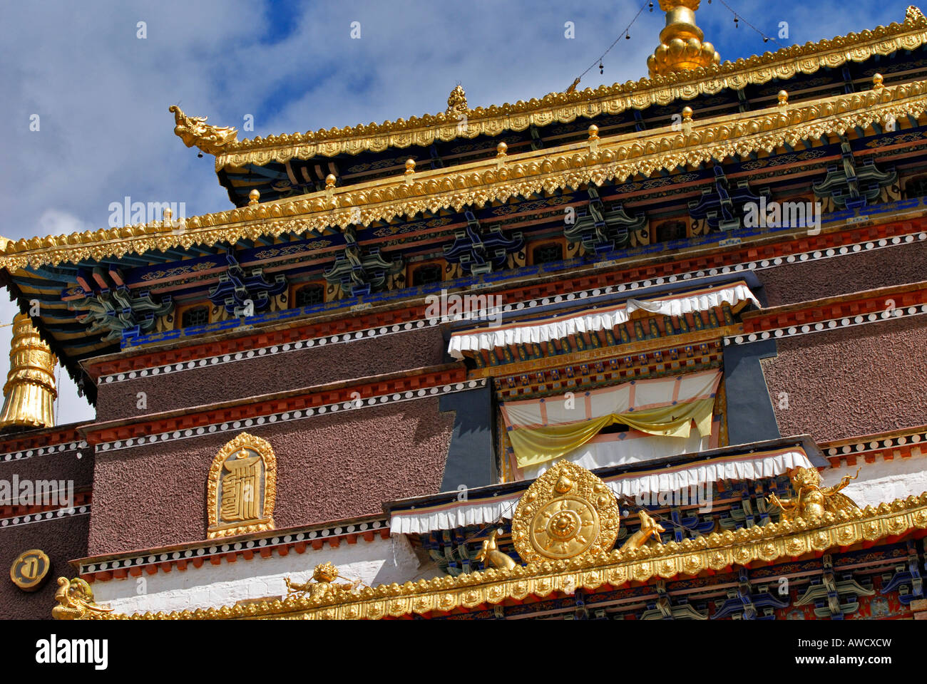 Decorated windows tibet hi-res stock photography and images - Alamy