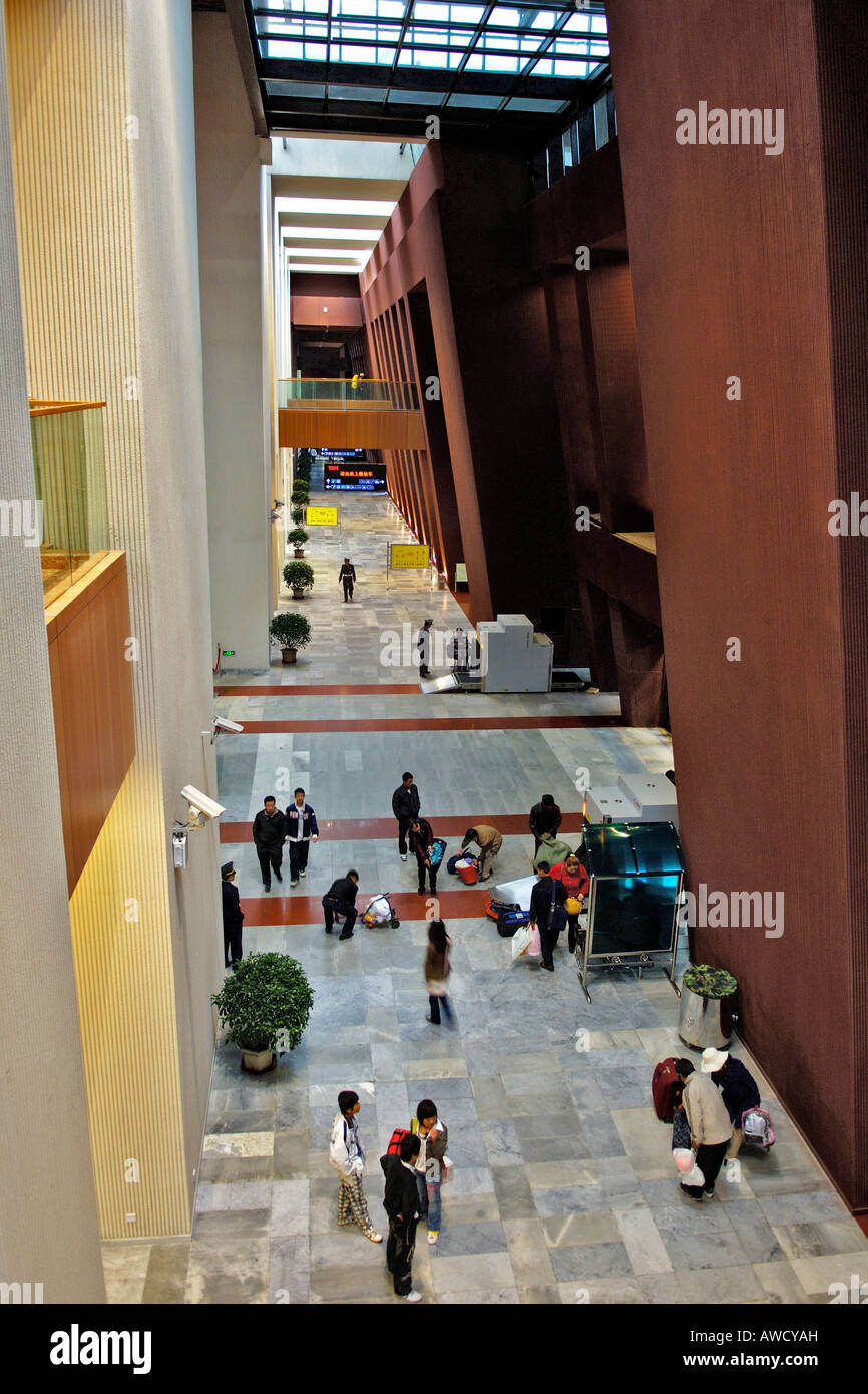 Lhasa train station hi-res stock photography and images - Alamy