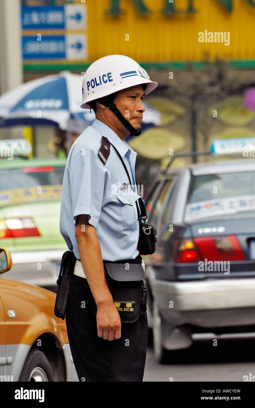 Traffic policewomen china hi-res stock photography and images - Alamy