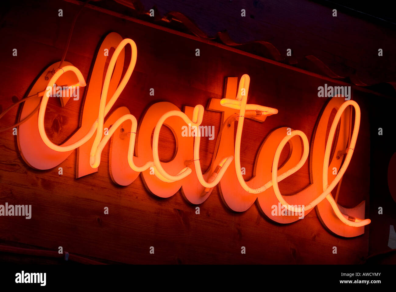 Neon sign red cafe hi-res stock photography and images - Alamy