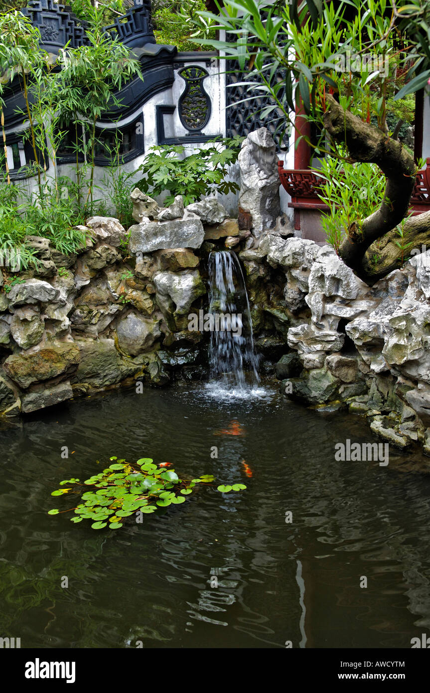 Yu wasserfall hi-res stock photography and images - Alamy