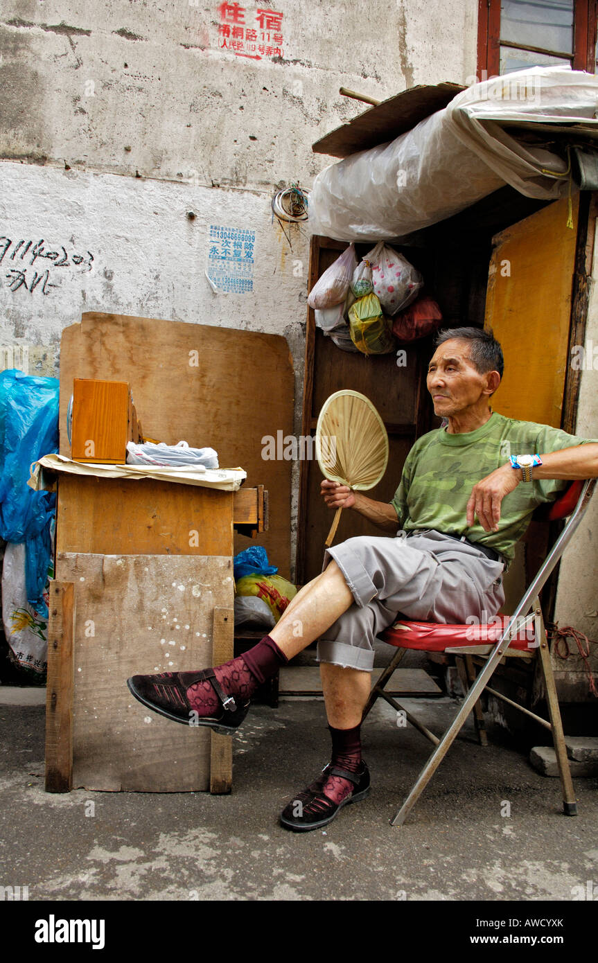 Street traders hi-res stock photography and images - Alamy