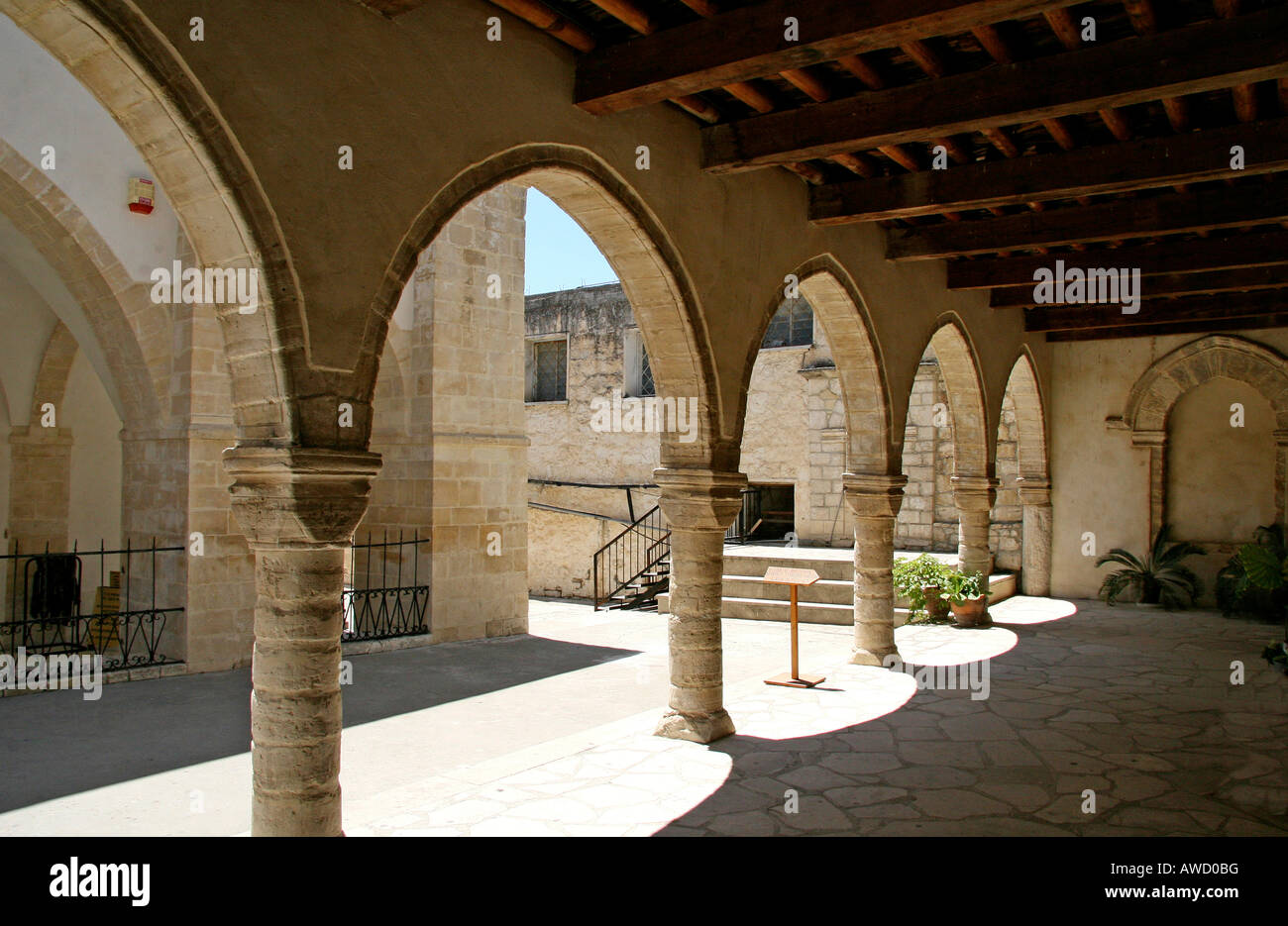 Cloister timiou stavrou church omodos hi-res stock photography and ...