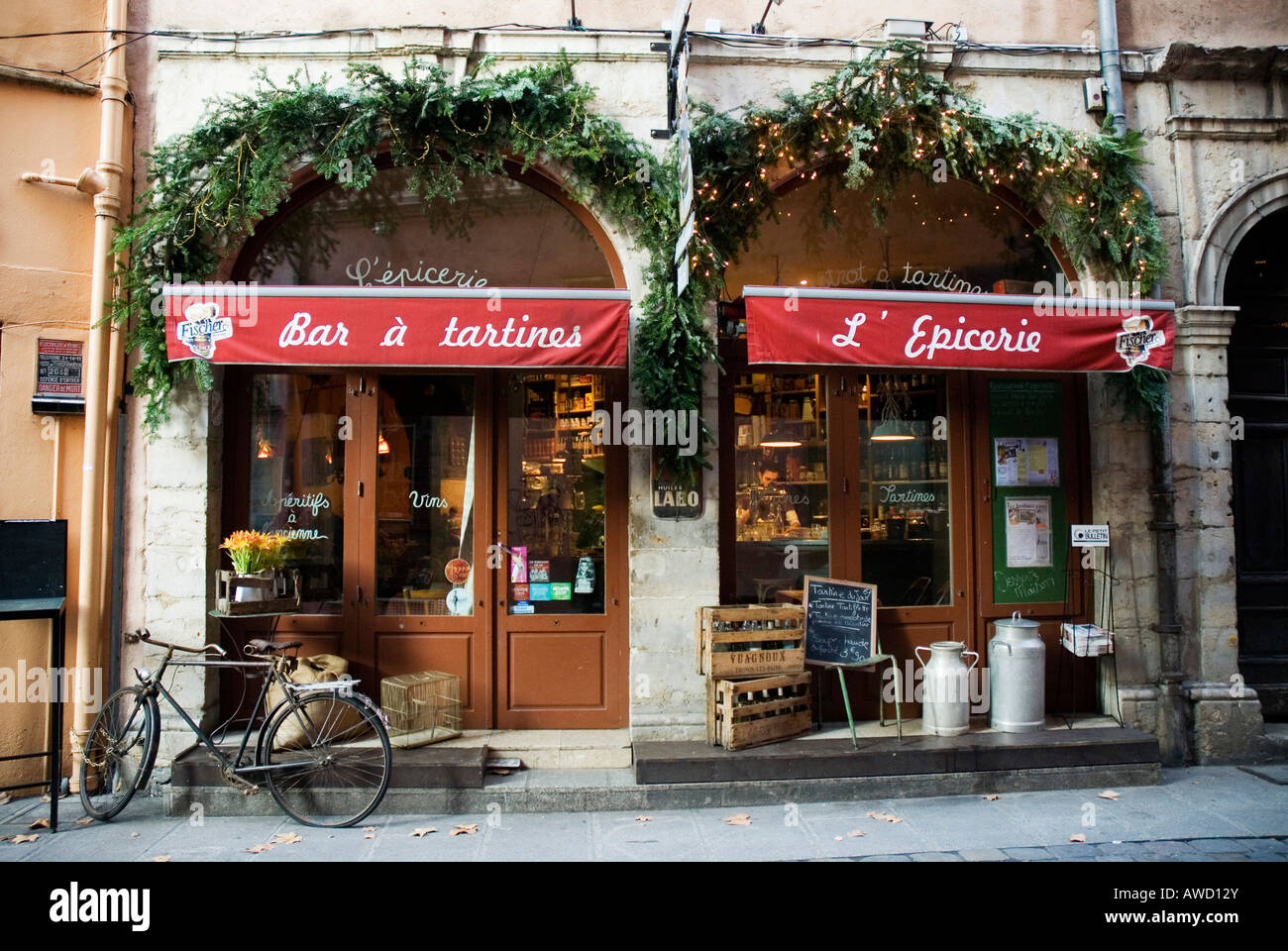 Shop in a shopping street, Lyon, France Stock Photo - Alamy