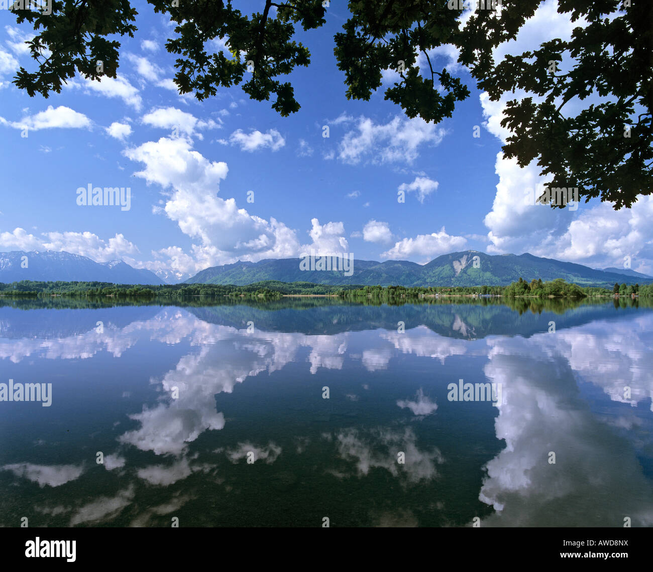Staffelsee Lake, Ammer Range, reflection on water, Murnau, Upper ...