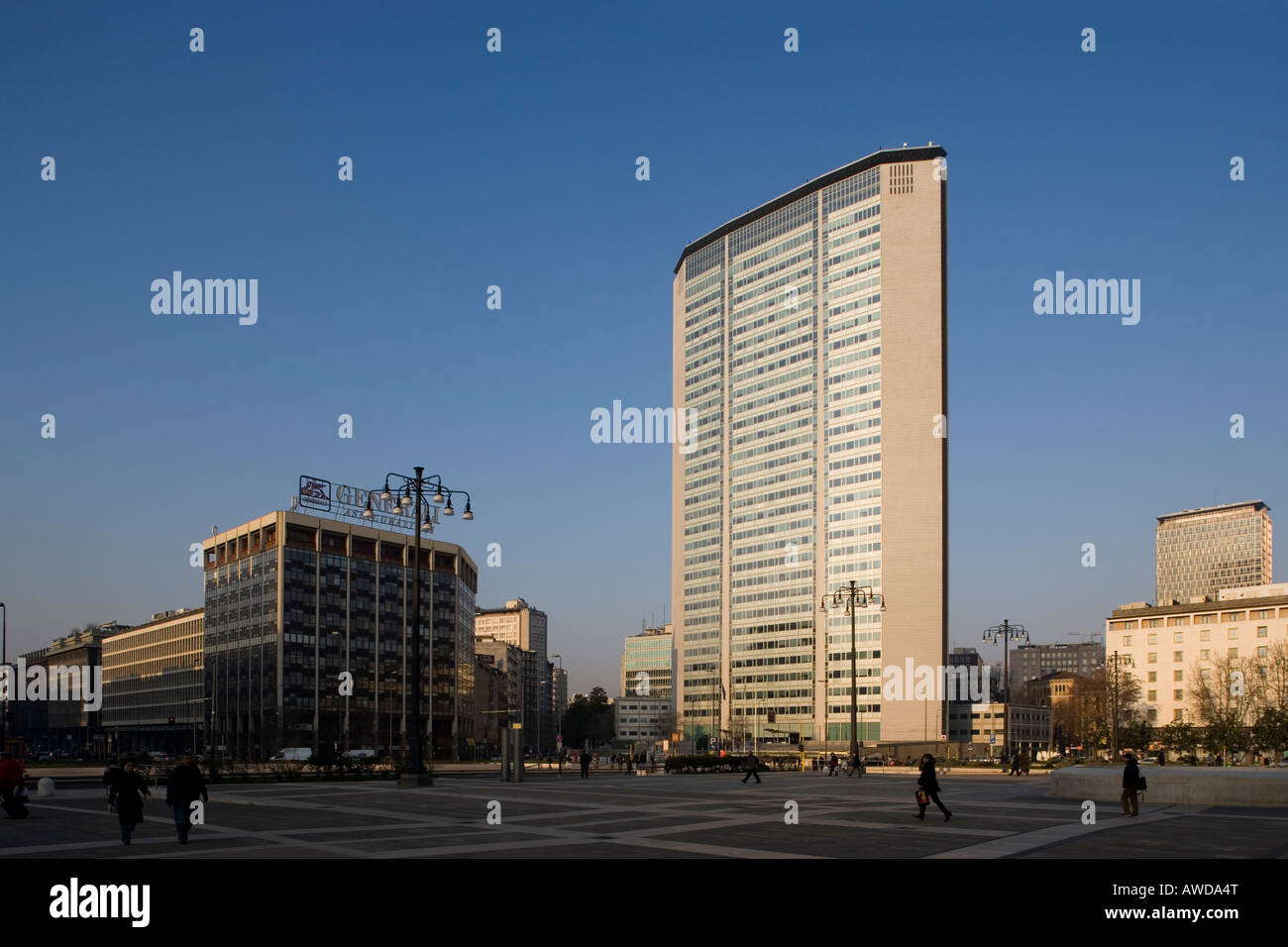 Pirelli Tower, Milan. Architect: Gio Ponti, Pier Luigi Nervi, Fornaroli ...