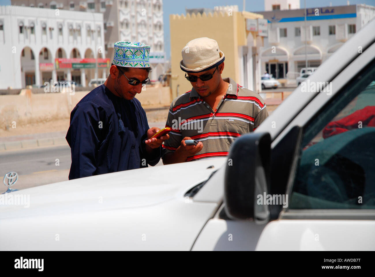 Oman people glasses sun hi-res stock photography and images - Alamy