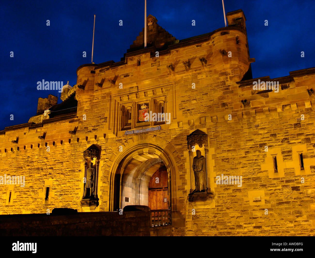 Edinburgh castle nacht hi-res stock photography and images - Alamy