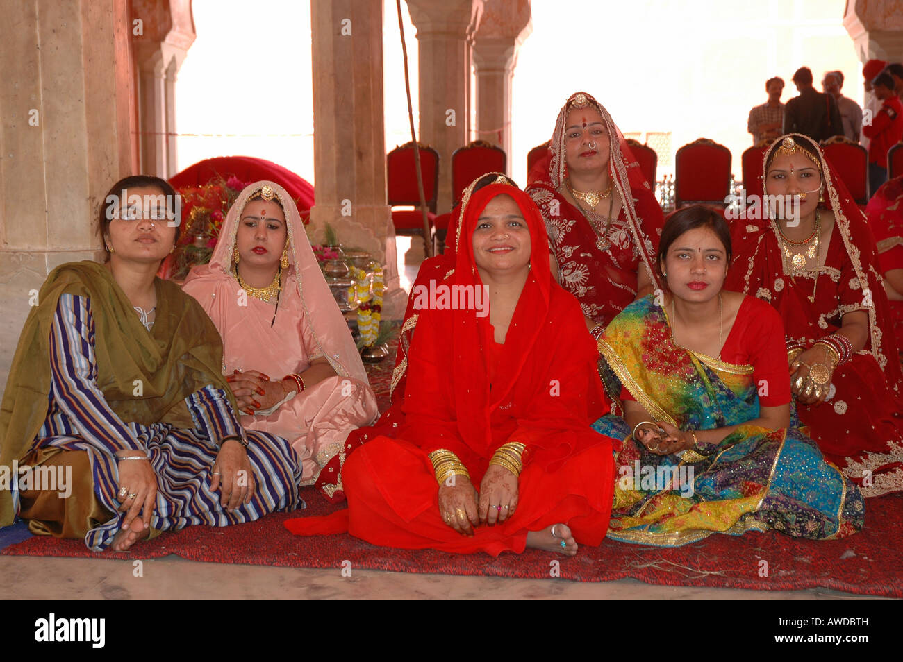 Indian women at Gangaur Festival, Jaipur, Rajasthan, India Stock Photo ...