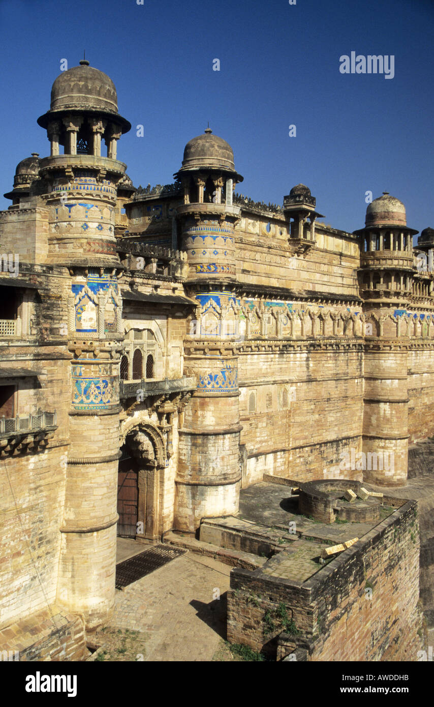 Madir hi-res stock photography and images - Alamy