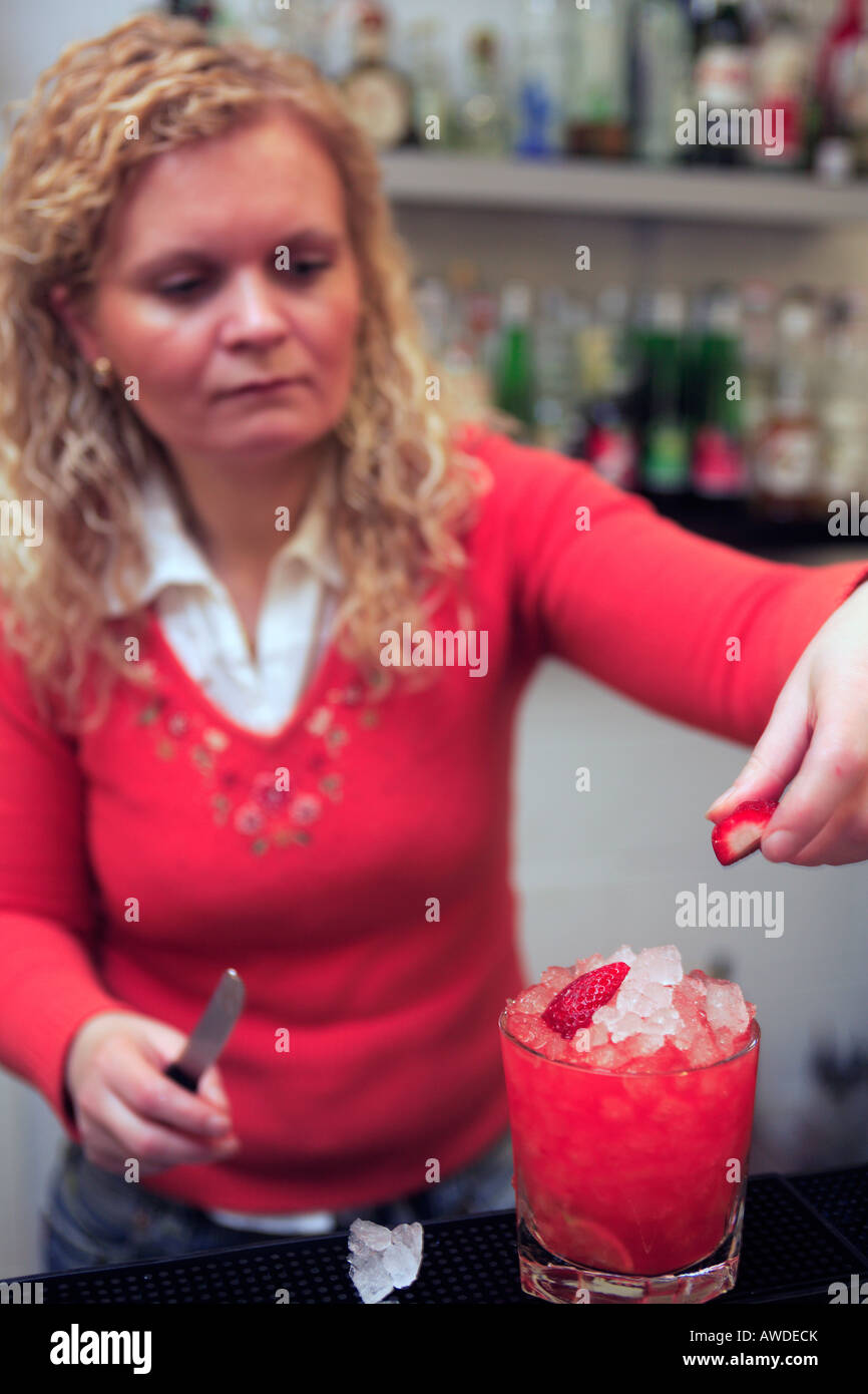 united kingdom london squeeze bar and cocktail academy Stock Photo - Alamy