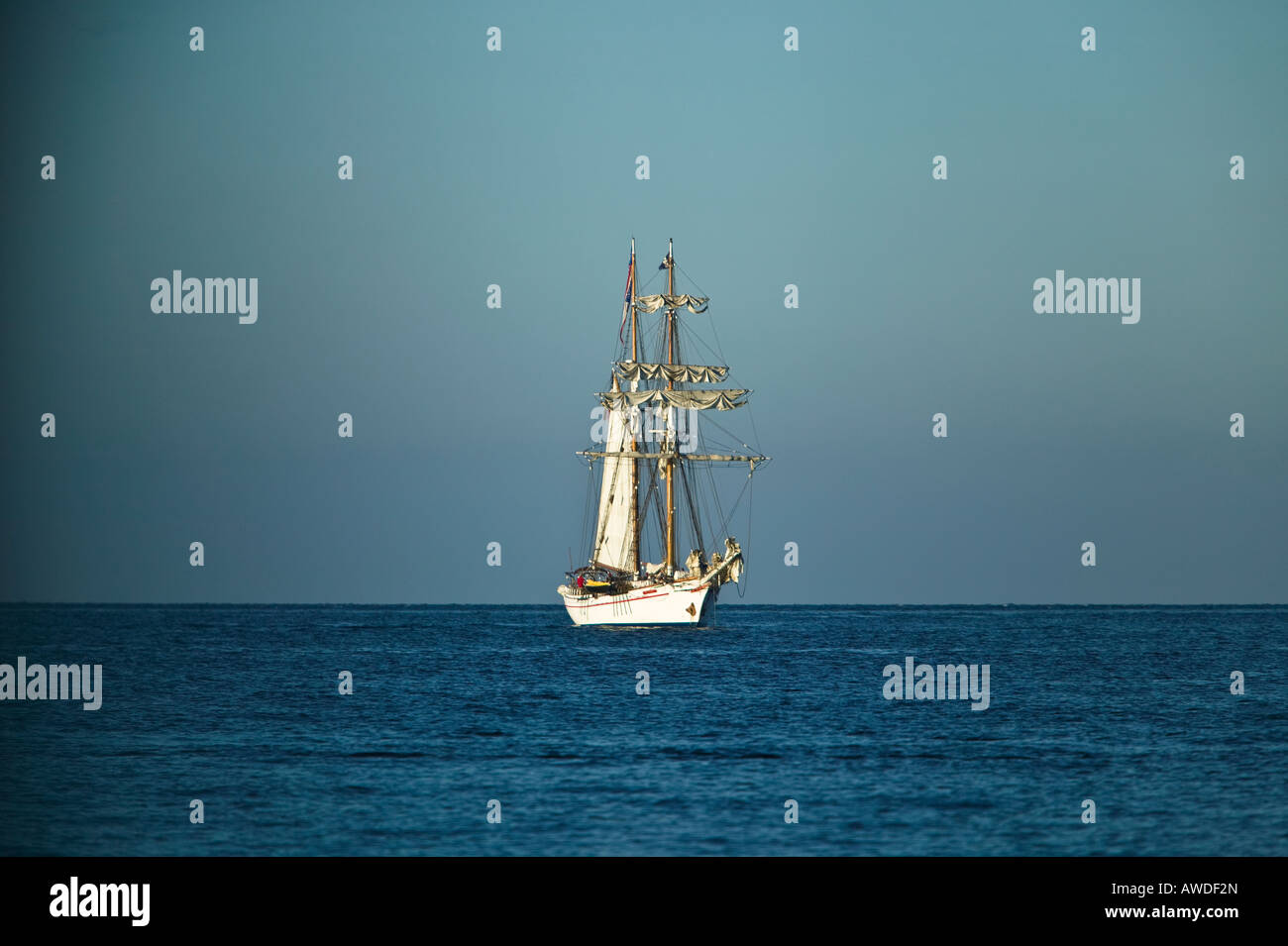 Ship channel islands hi-res stock photography and images - Alamy