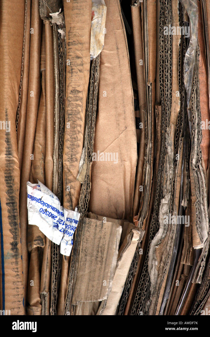 Board bail hi-res stock photography and images - Alamy