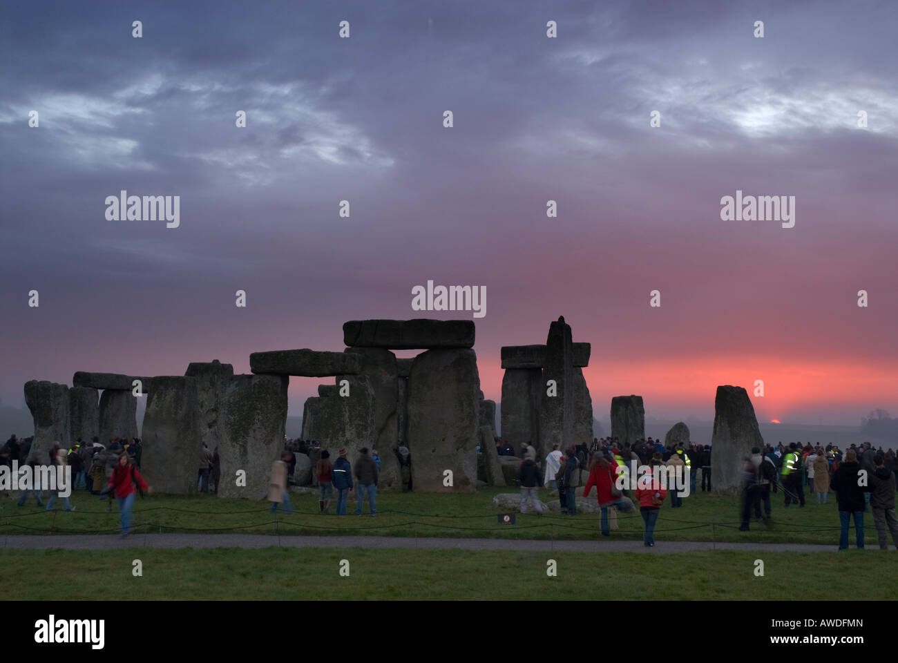Stonehenge winter solstice hi-res stock photography and images - Alamy