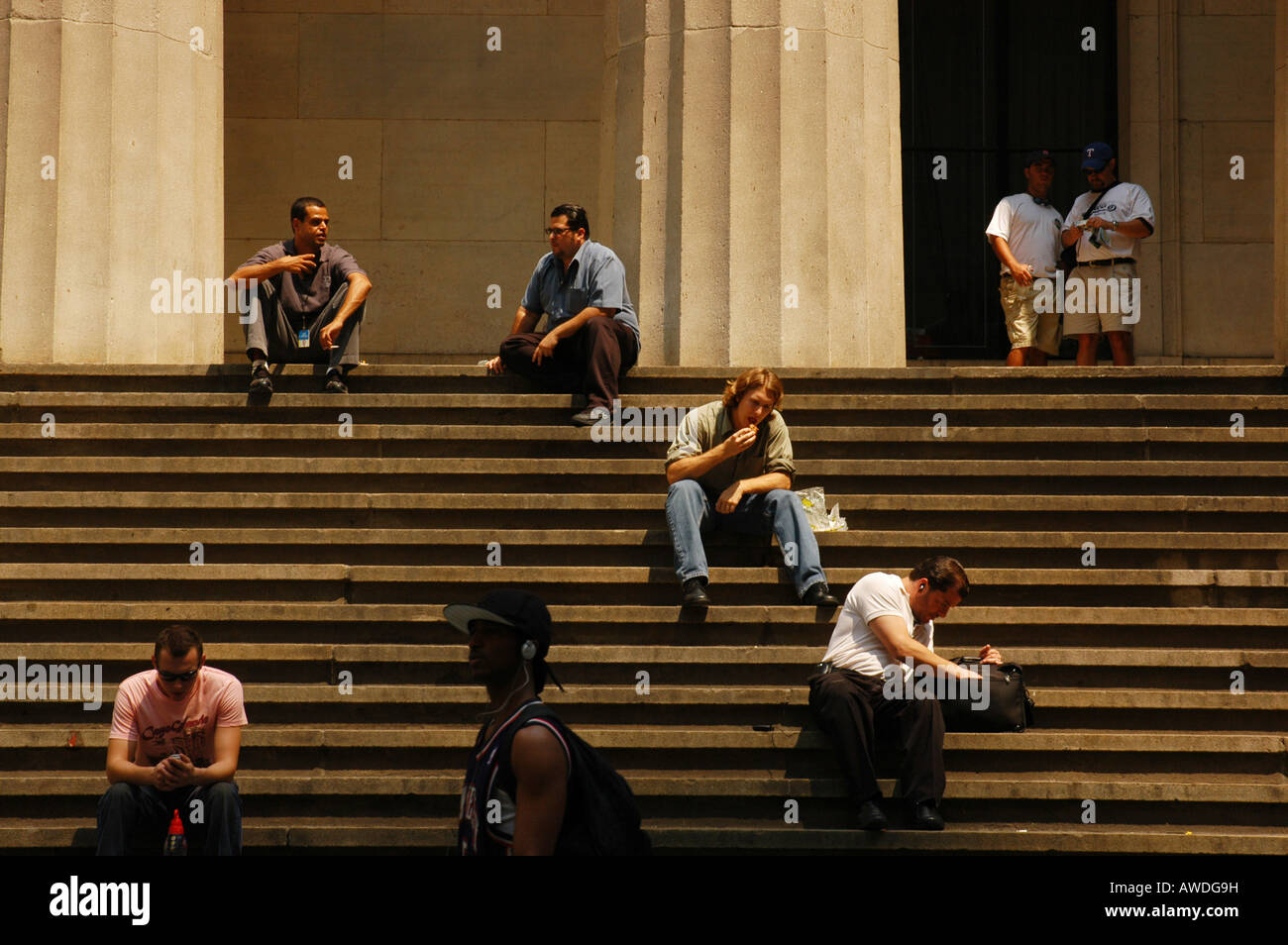 Sentarse sentado sentado sentado hi-res stock photography and images ...