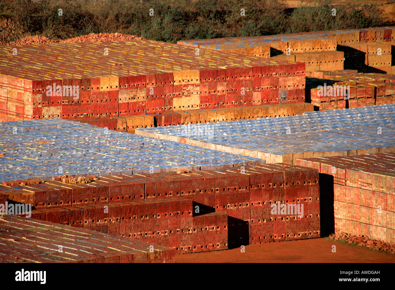 Fletton brick hi-res stock photography and images - Alamy