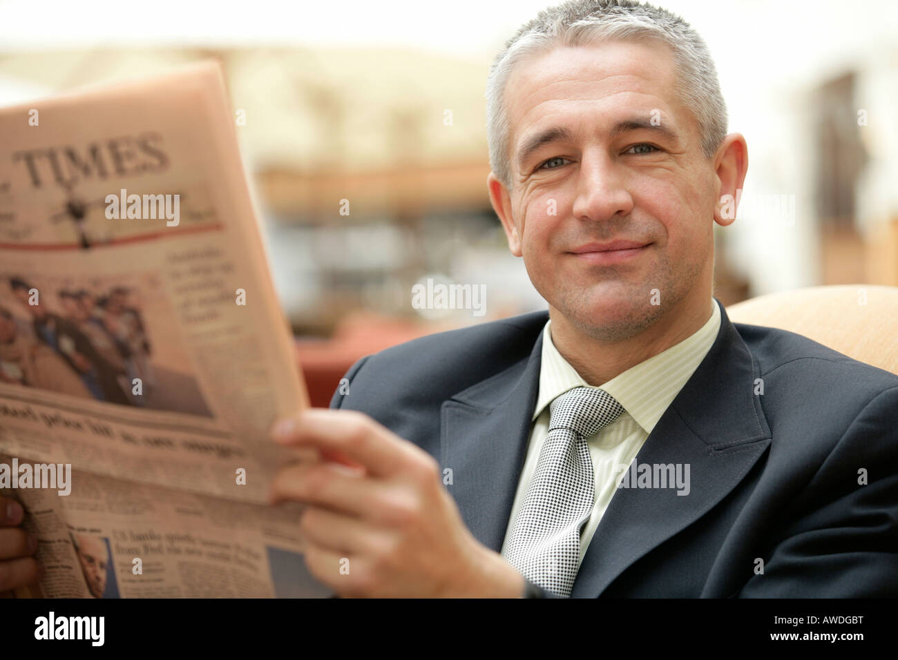 Financial times magazine hi-res stock photography and images - Alamy