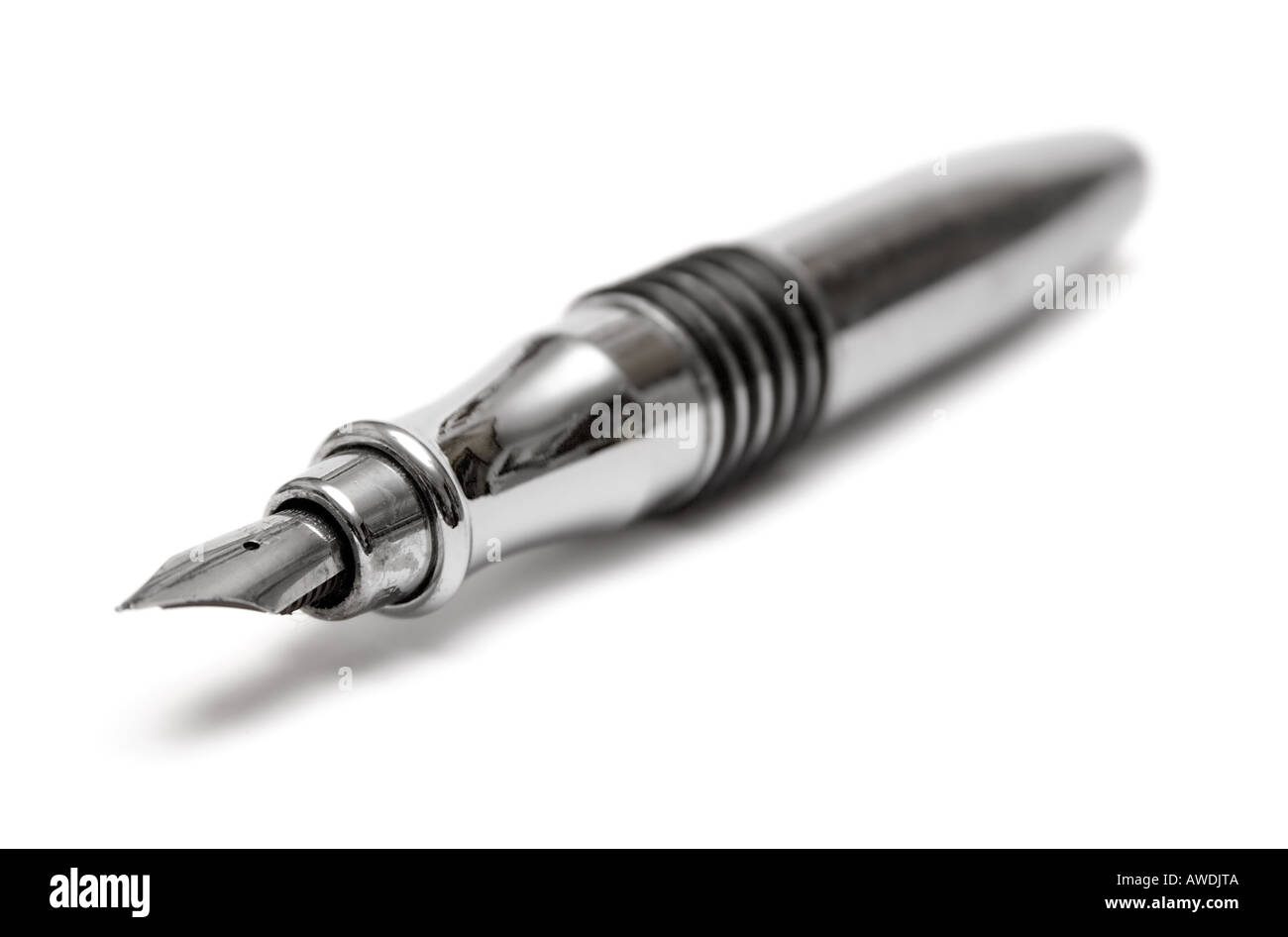 Silver fountain pen cutout hi-res stock photography and images - Alamy