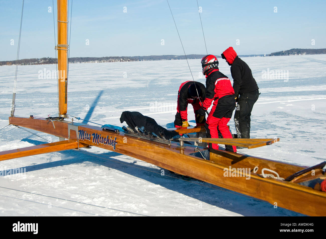Iceboating on Geneva Lake, Wisconsin, USA Stock Photo - Alamy