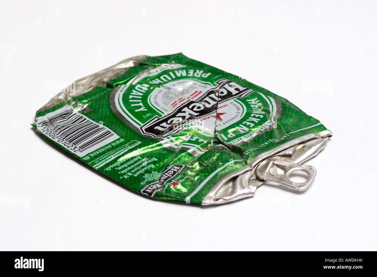 Flattened Beer can Heineken Stock Photo - Alamy