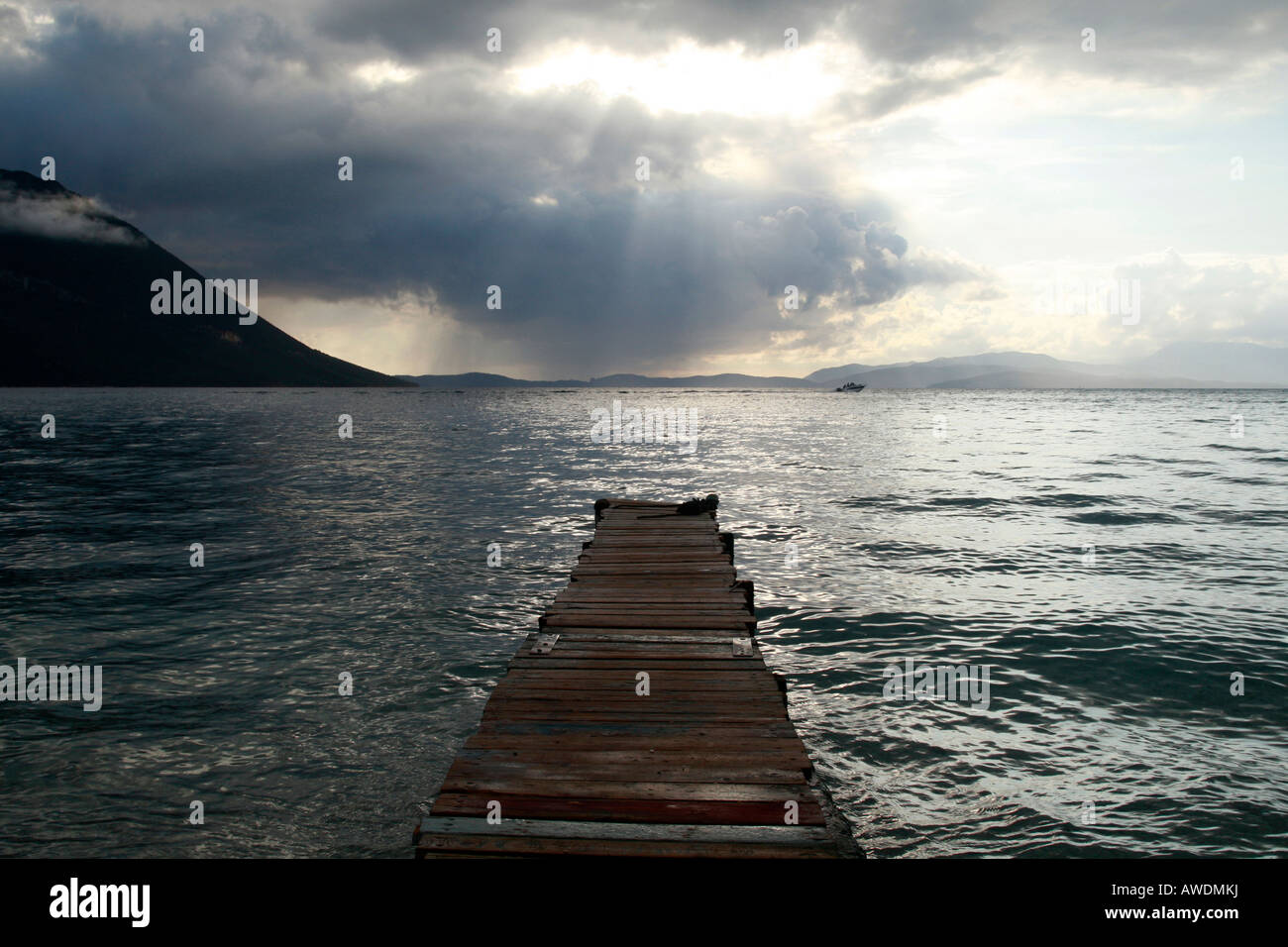 Mitikas hi-res stock photography and images - Alamy