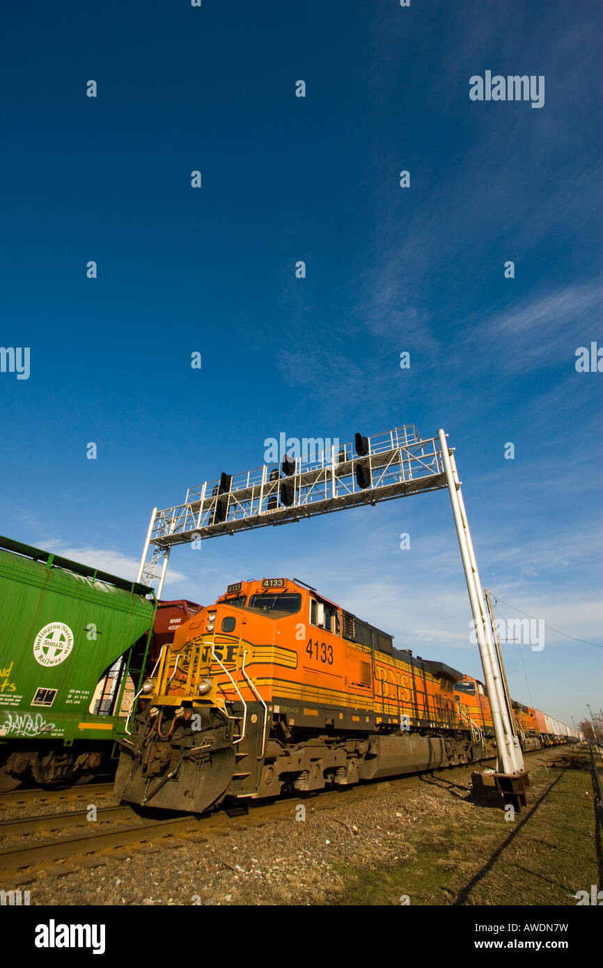 A BNSF train leaves Chicago headed for the West Coast Stock Photo - Alamy