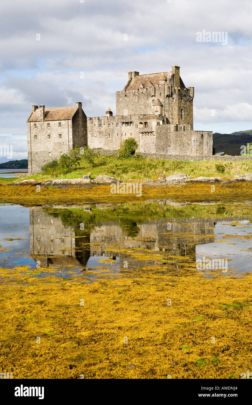 Eliean Donan castle Stock Photo - Alamy