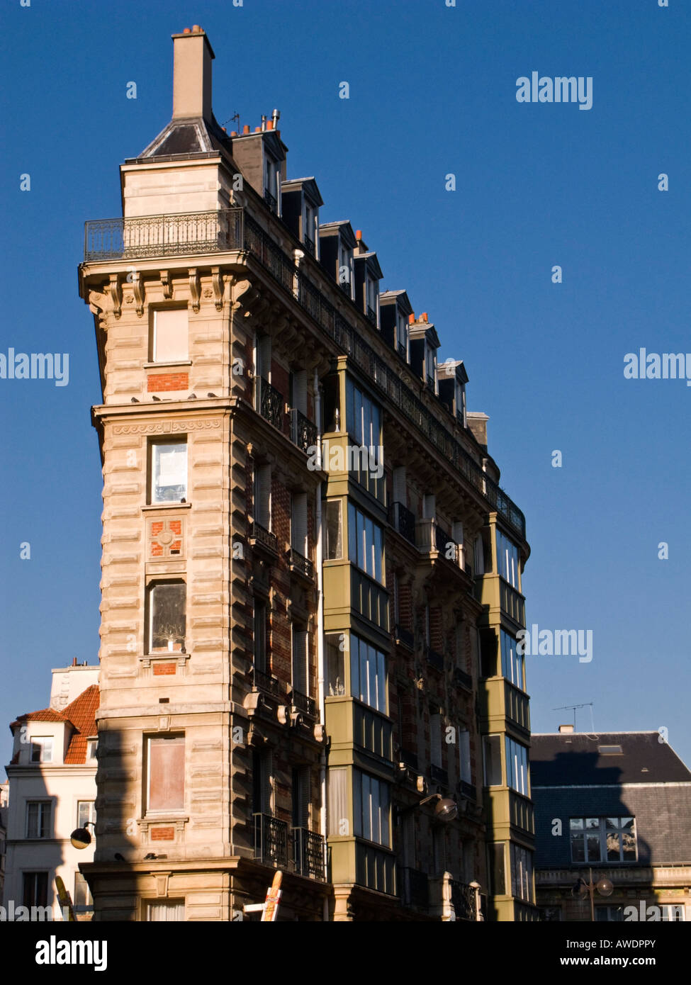 Luxury french property hi-res stock photography and images - Alamy