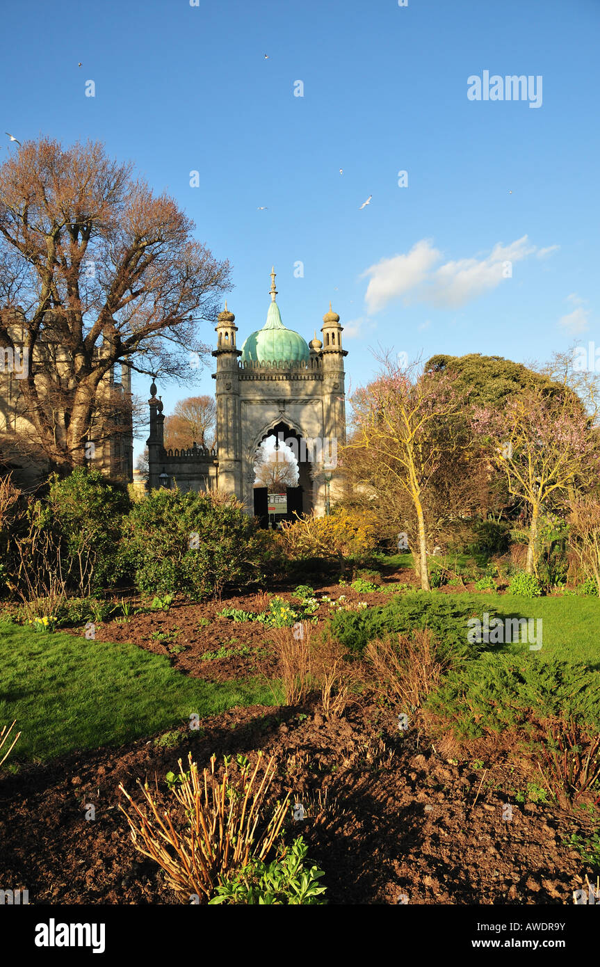 Brighton pavilion gardens hi-res stock photography and images - Alamy