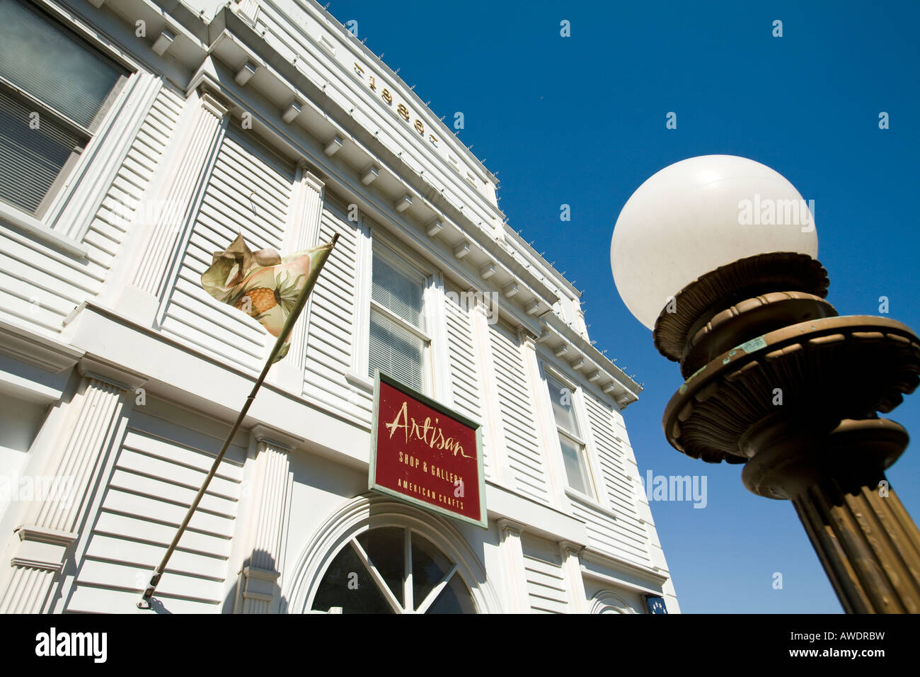 ILLINOIS Long Grove Lamp post and sign for Artisan gift shop in quaint ...