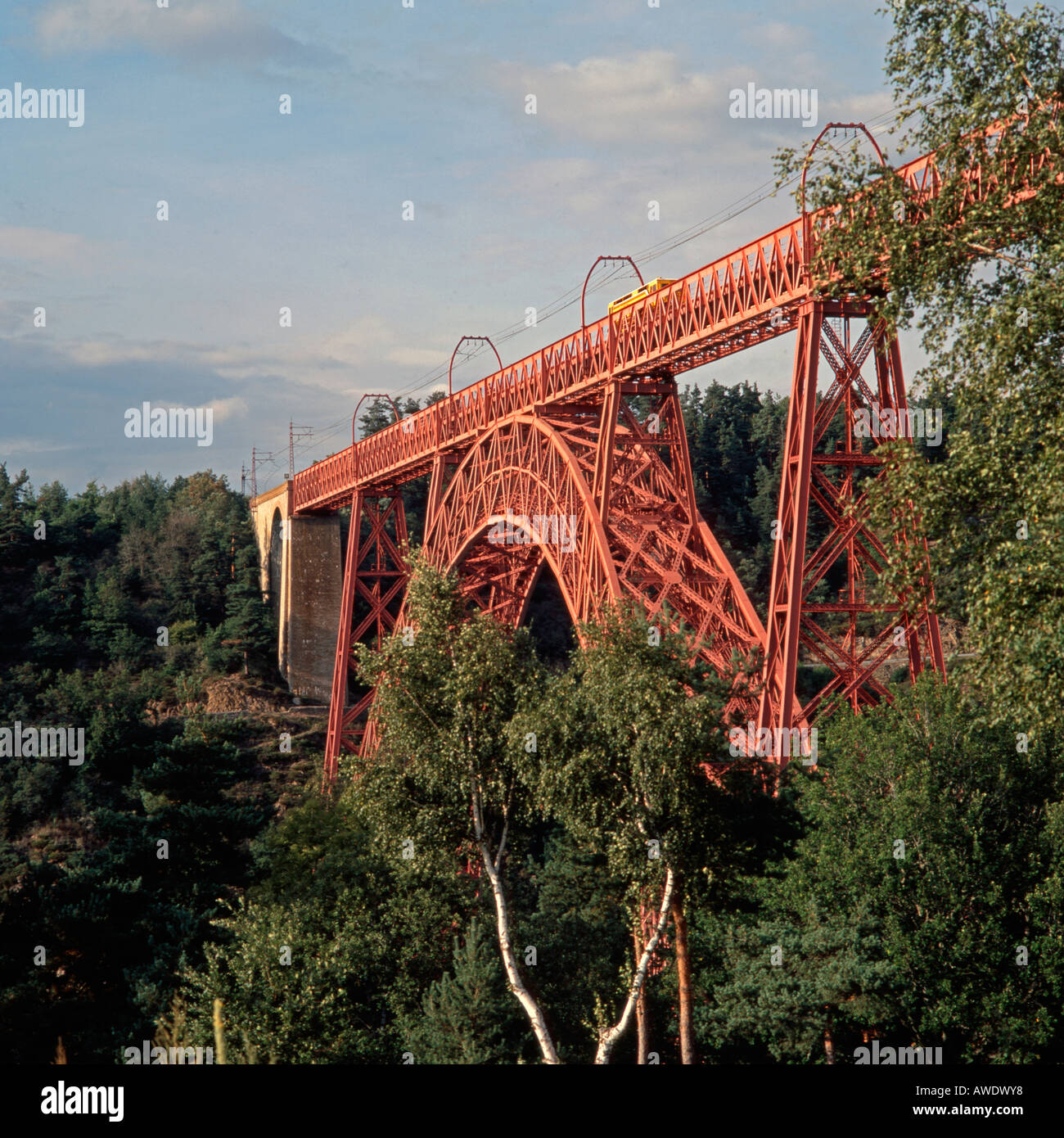 Garabit viaduct Cantal Auvergne France Stock Photo - Alamy