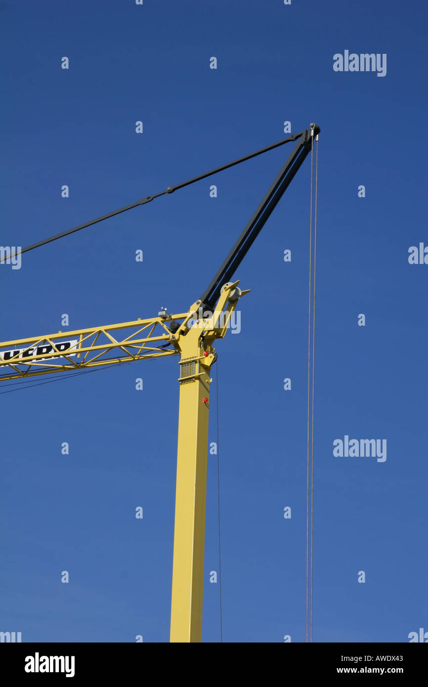 Cable derricks hi-res stock photography and images - Alamy