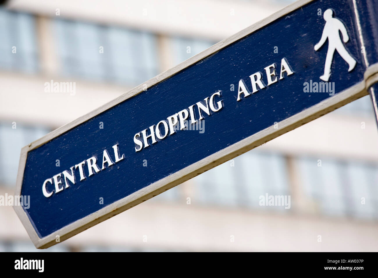 Shopping center sign hi-res stock photography and images - Alamy
