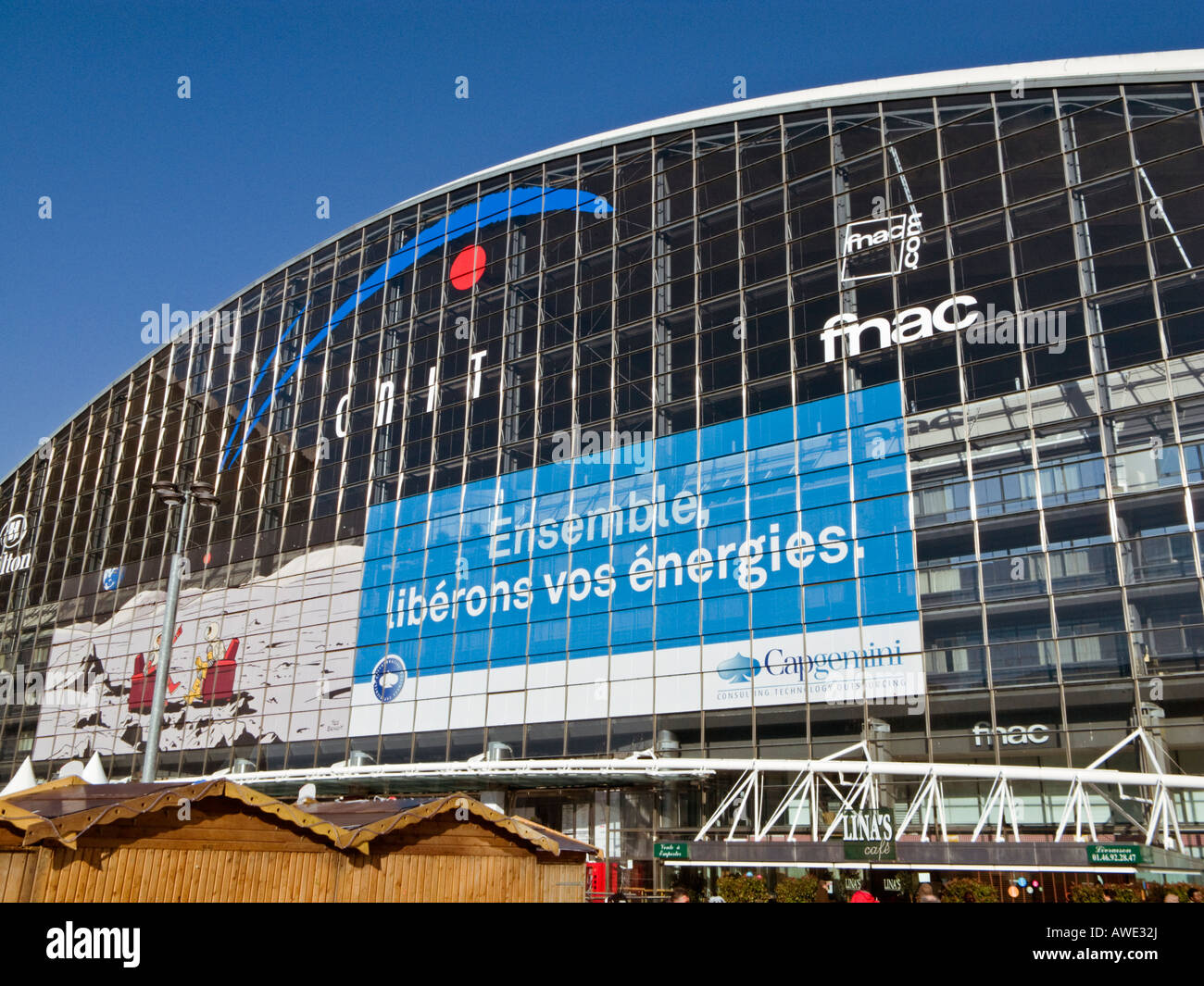 The CNIT building at La Defense Paris France Europe Stock Photo - Alamy