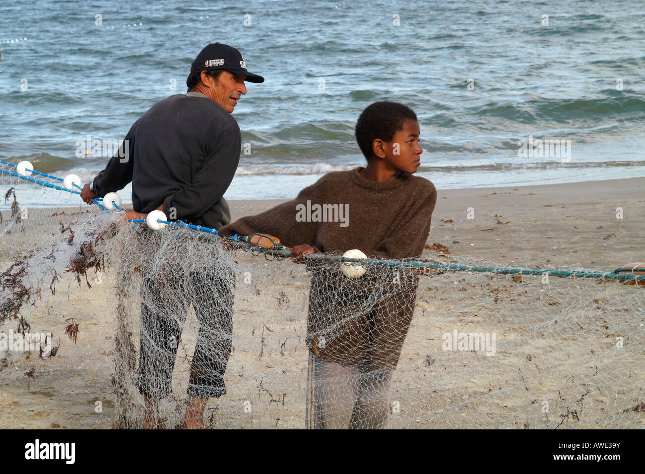 Pulling the net Stock Photo - Alamy