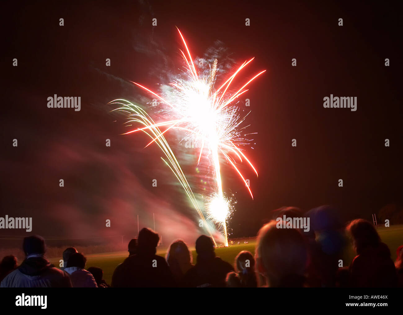 Crowds watching Fireworks Stock Photo - Alamy