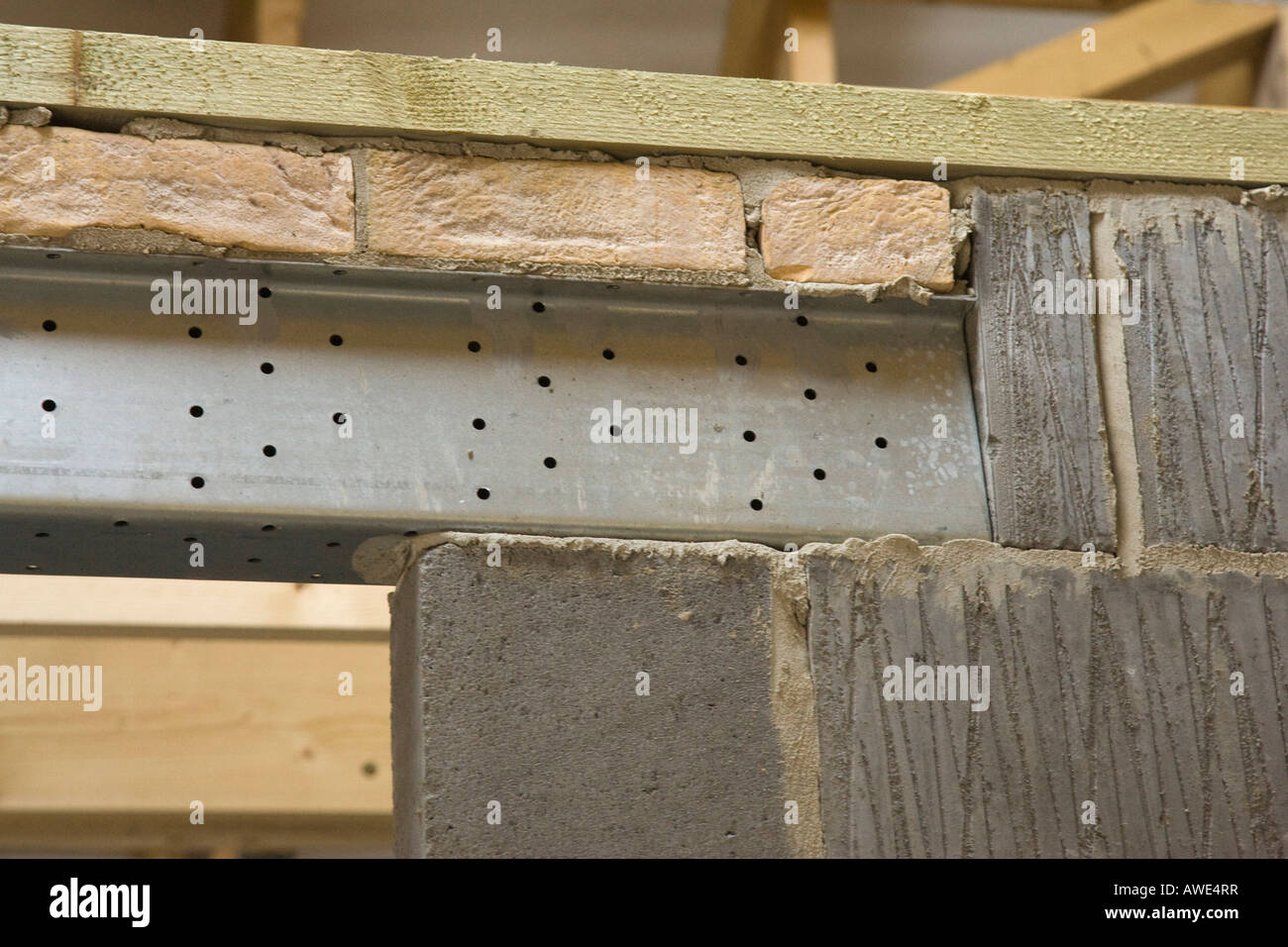 Steel lintel hi-res stock photography and images - Alamy