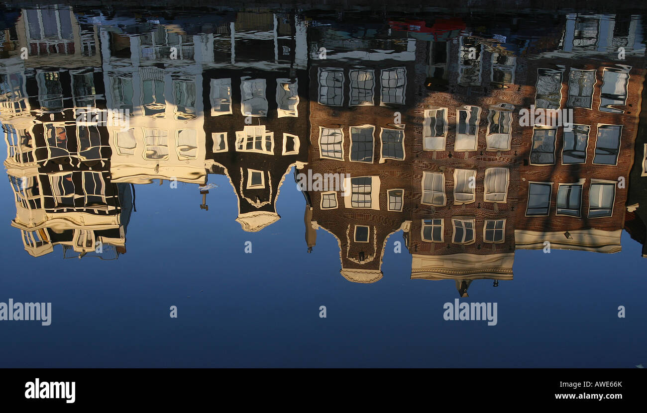 Seventeenth century houses hi-res stock photography and images - Alamy