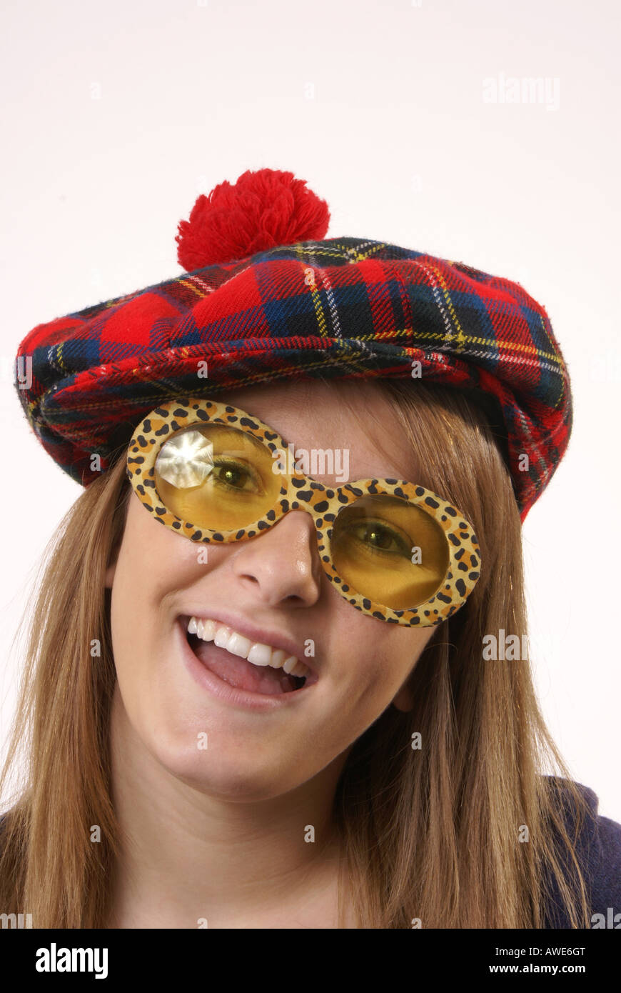 Scottish hat hi-res stock photography and images - Alamy