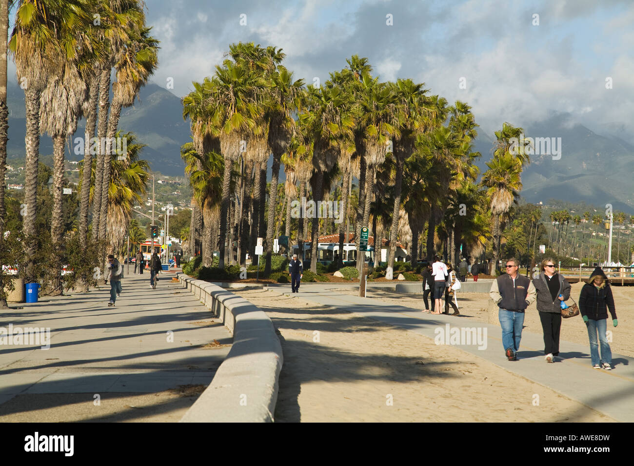 CALIFORNIA Santa Barbara People walking and running along paved path ...