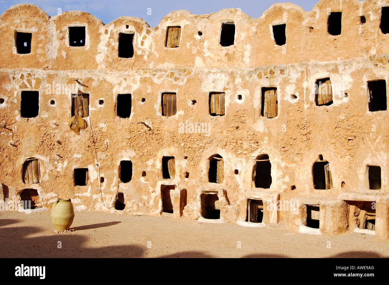 Ghorfas, storage rooms, Berber granary Qasr-al-Hadj, Nafusah Mountains ...